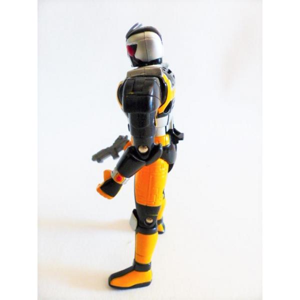 figurine masked rider super gold plastique - jouet retro en loose - Bandai